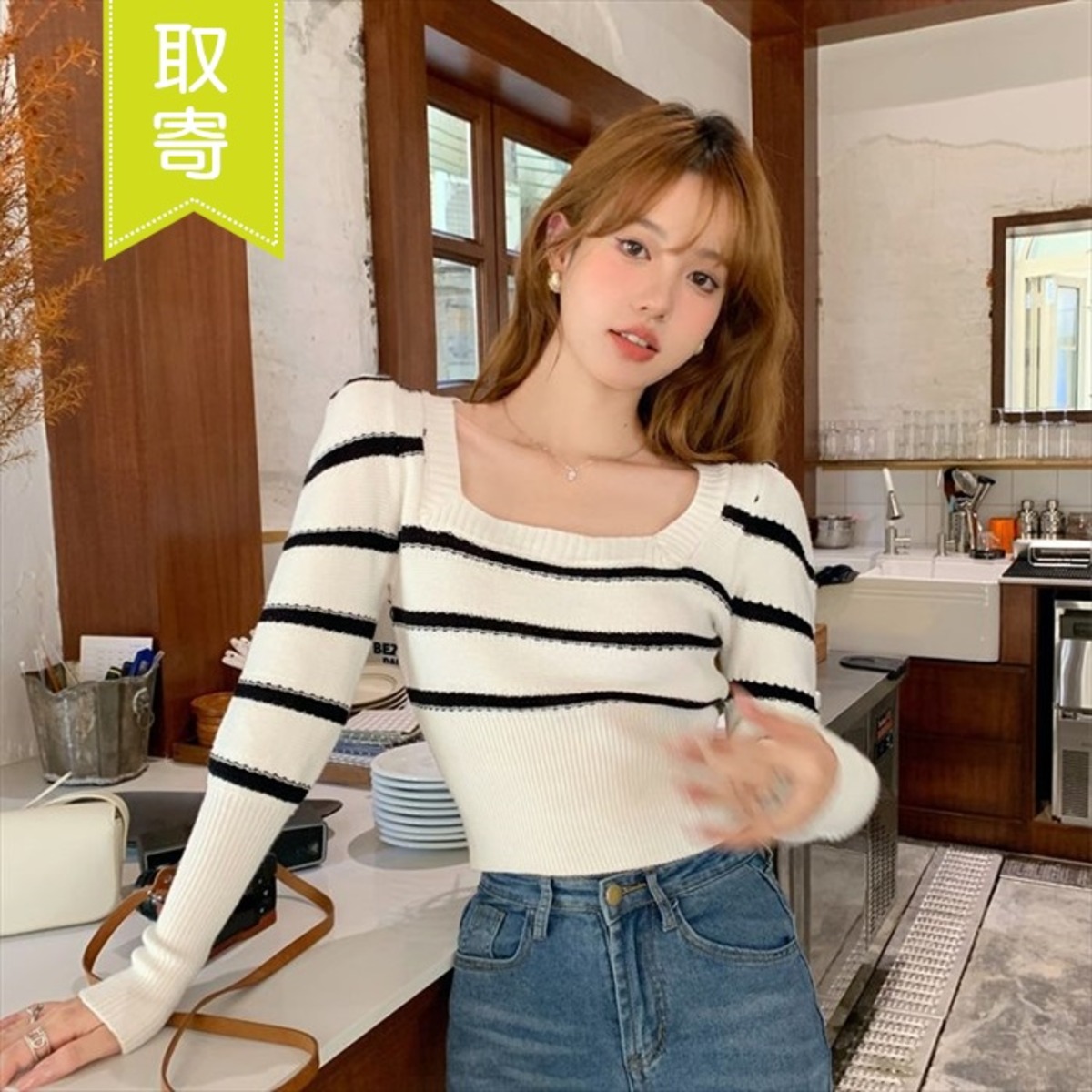 へそ出し ショート丈 長袖 カットソー ボーダー スクエアネック スリムフィット おしゃれ セクシー レディース ※【取寄：発送目安14-21 ...