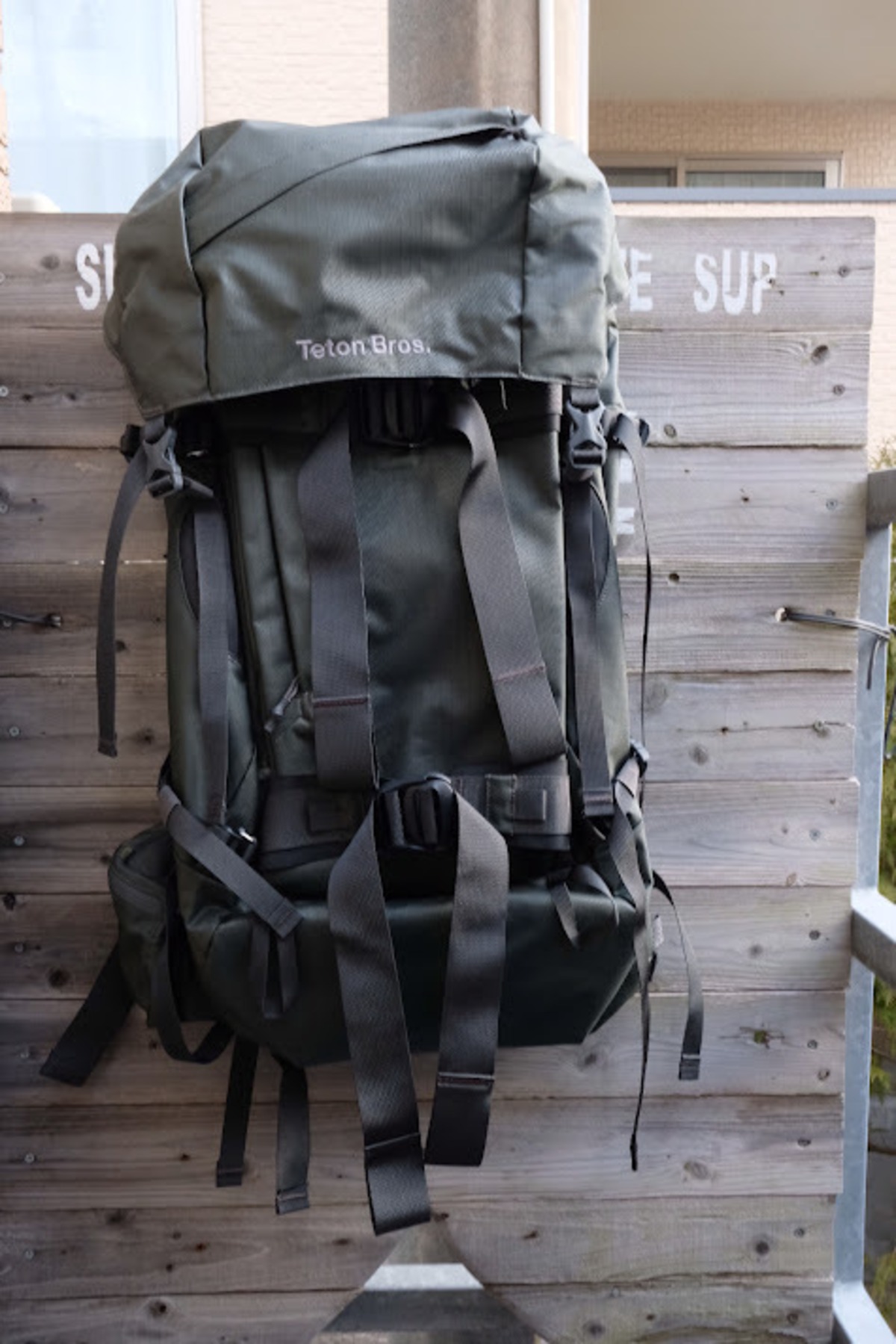 Teton Bros. Koma 38L BLACK | atomoon