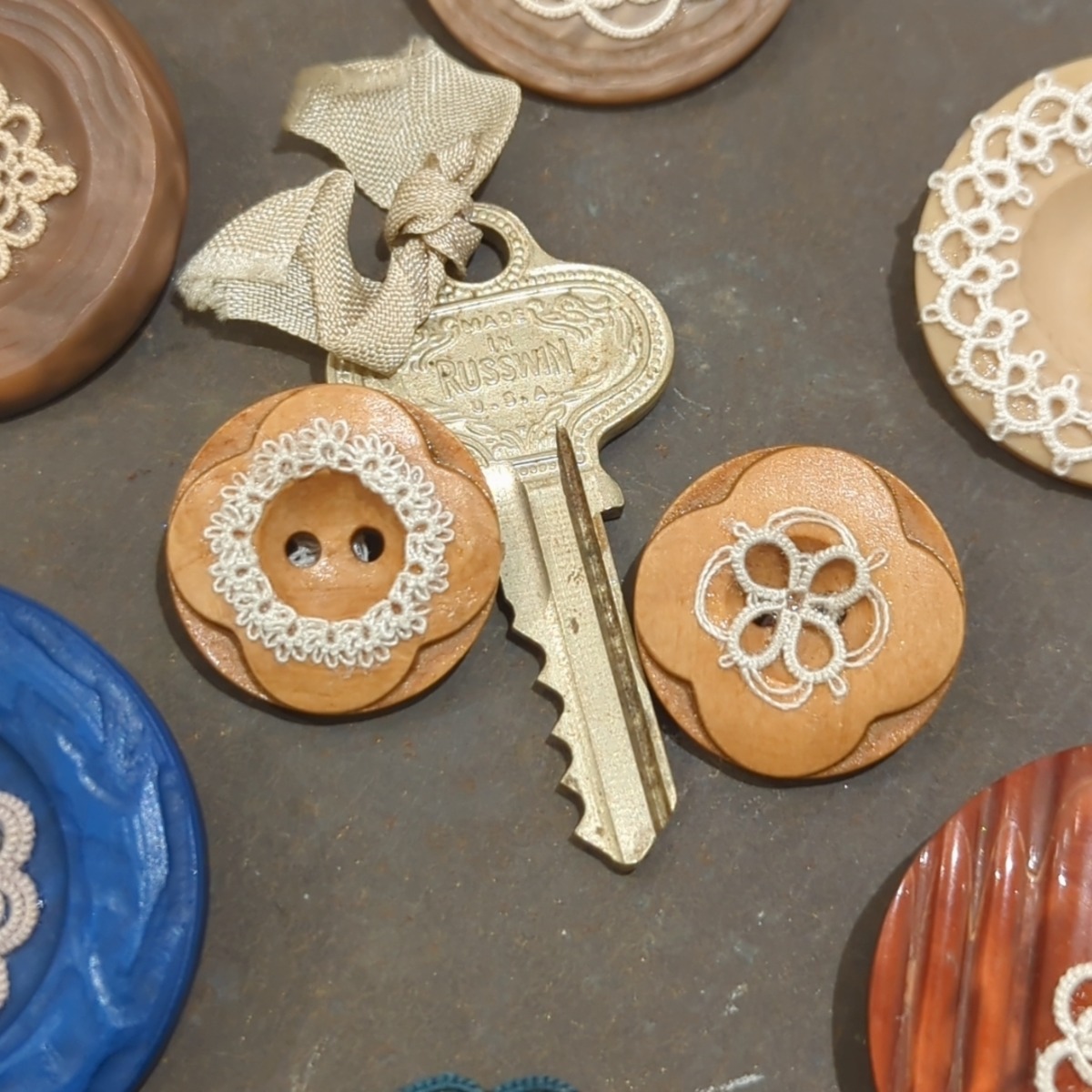 【mogran】7月限定 「Vintage×Vintage」ブローチ(small) | atelier and shop moca