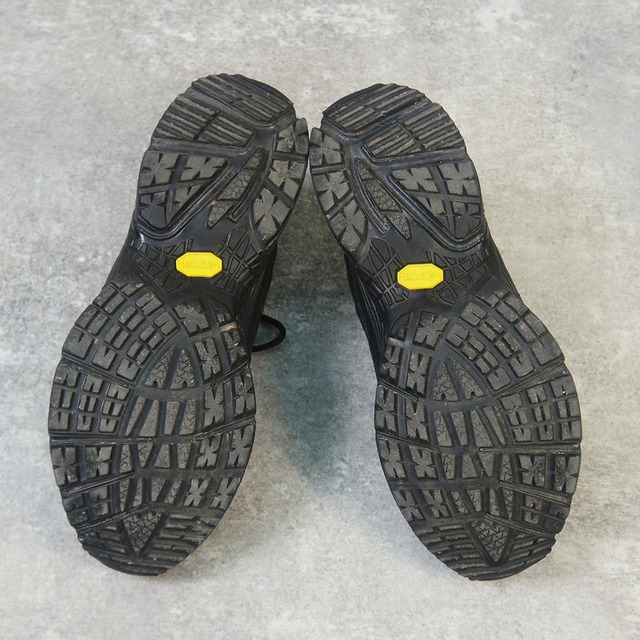 HI-TEC MAGNUM Uniform Service Trainer Black | armee