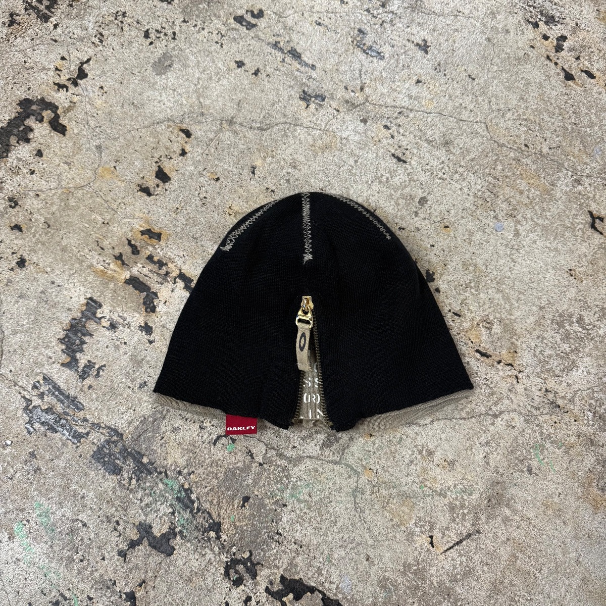 90s OAKLEY LAYERED ZIP BEANIE | GALAXIES