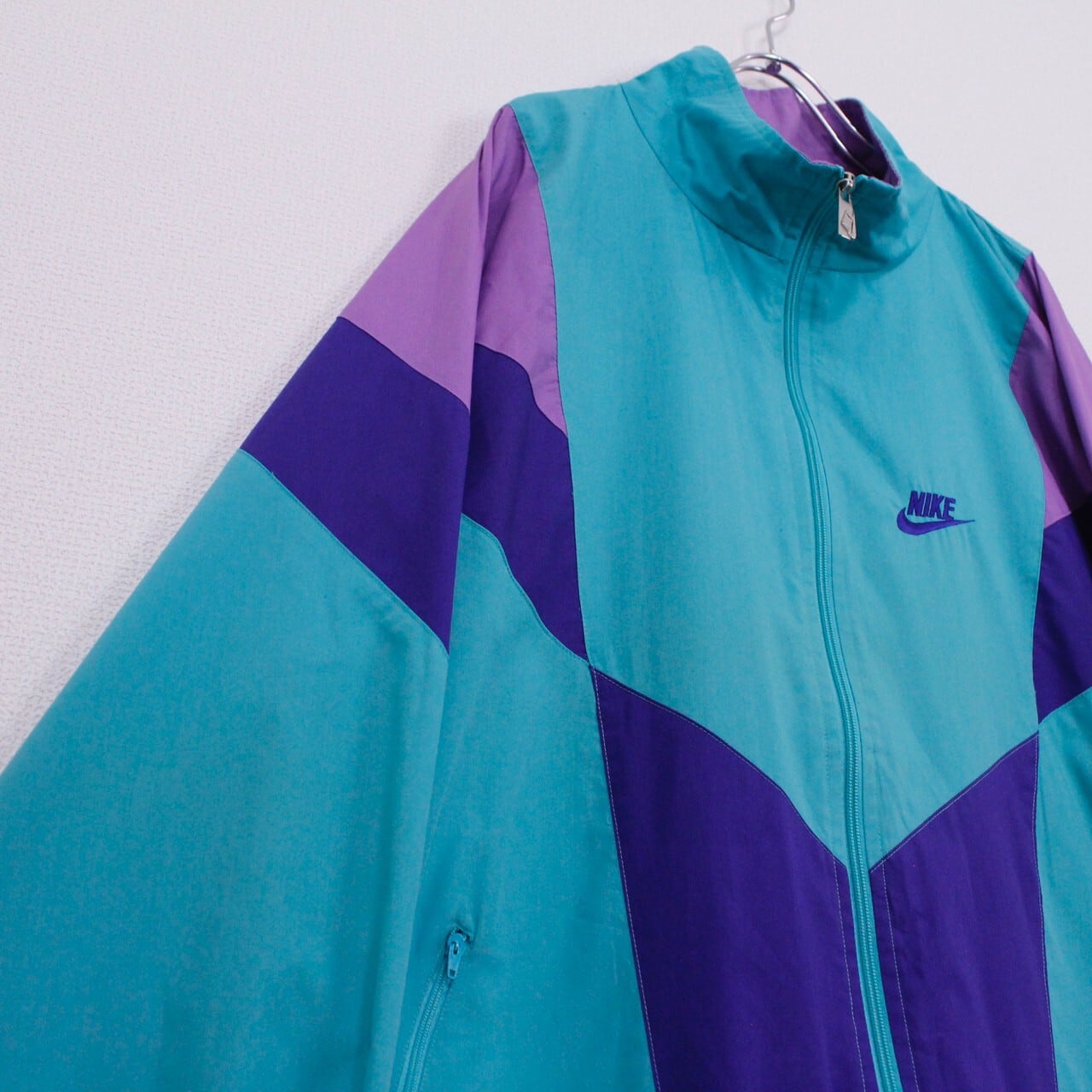【act2】"NIKE" Color Switching Vintage Loose Track Jacket | Caka(カカ）下北沢古着 ...