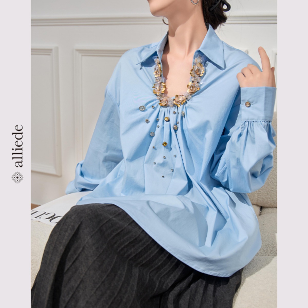 ジュエルデコレーションブラウス A2717 | alliede