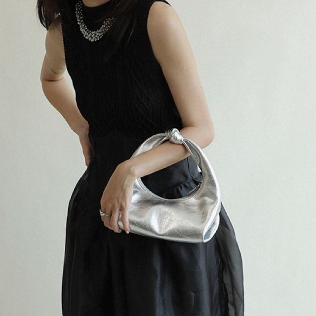 Knot one handle bag V0998