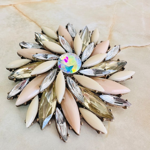 【911】フラワーブローチ | BELLA GENTE