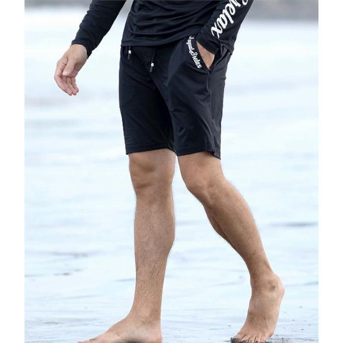 30％OFFセール！1PIU1UGUALE3 RELAX ウノピゥウノウグァーレトレ