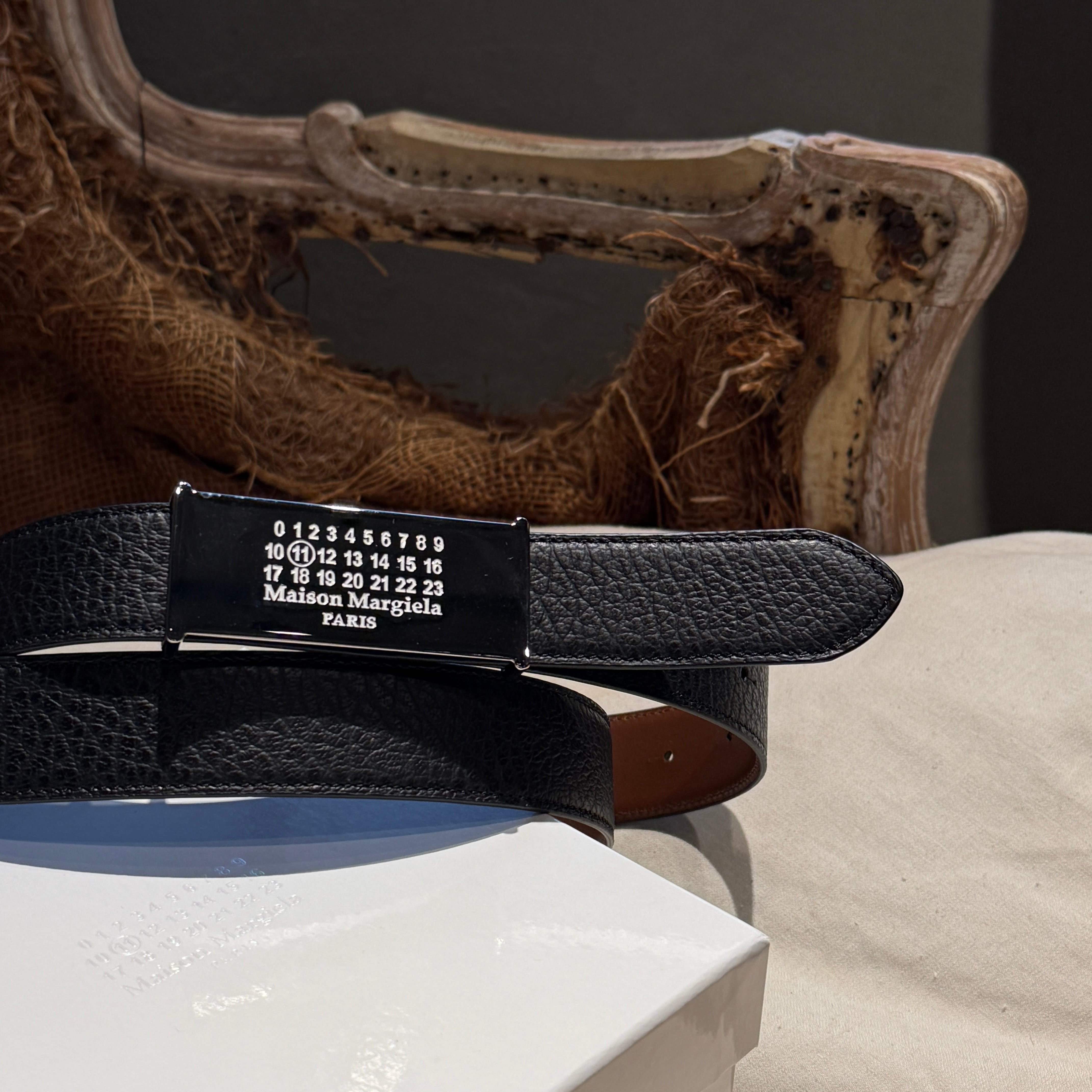 Maison Margiela【メゾン マルジェラ 】リバーシブルロゴバックル