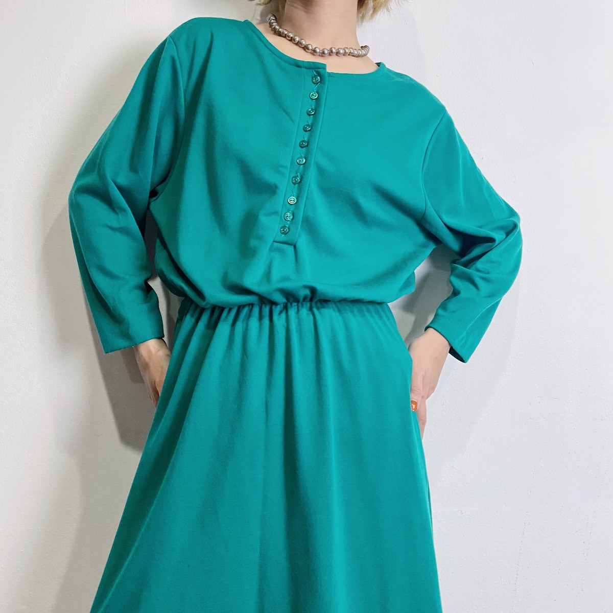 green simple dress | LEMON