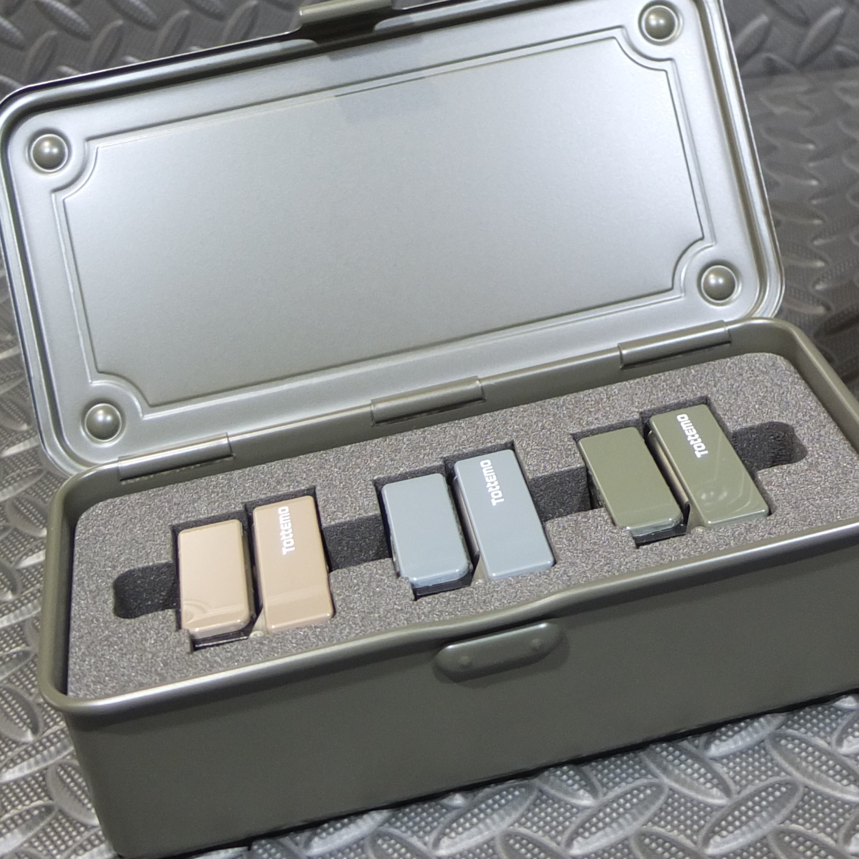 Tottemoｹｰｽ用ｳﾚﾀﾝ材（ｽﾃｯｶｰ付き） | Tottemo Base Shop