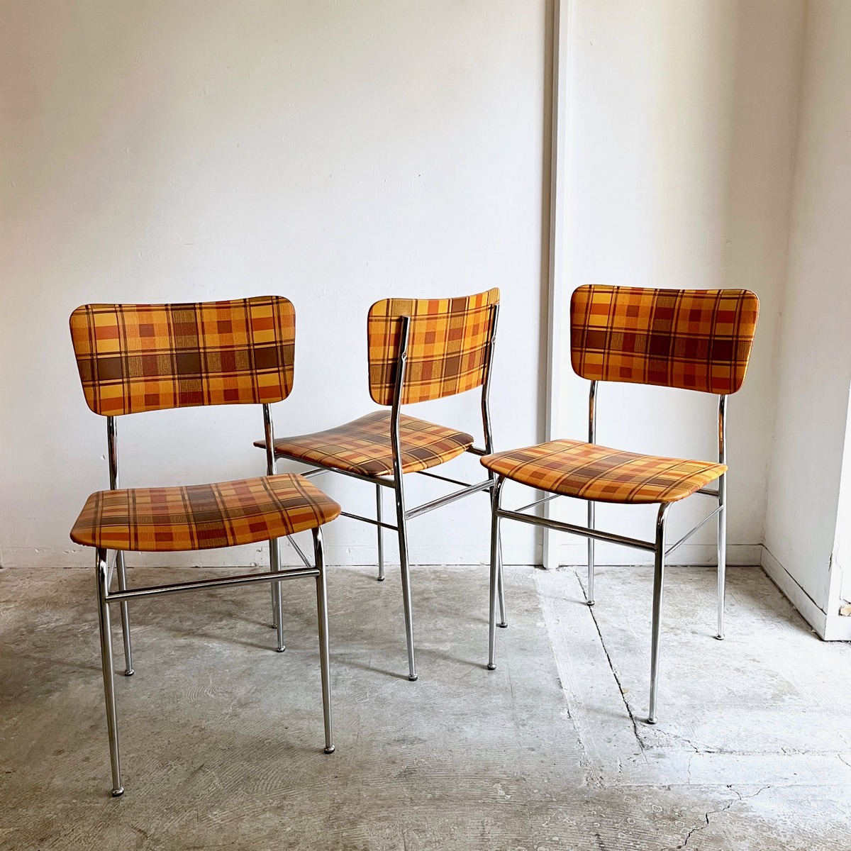 Checked Pattern × Chrome Frame Kitchen Chair 1970's ドイツ | Couscous ...