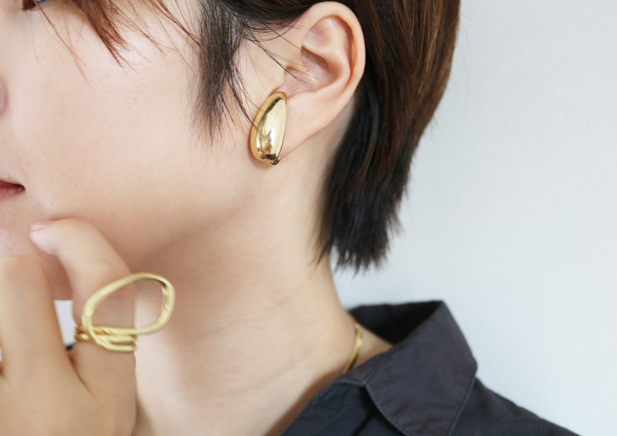 Gold curve ear cuff | Femme Jours