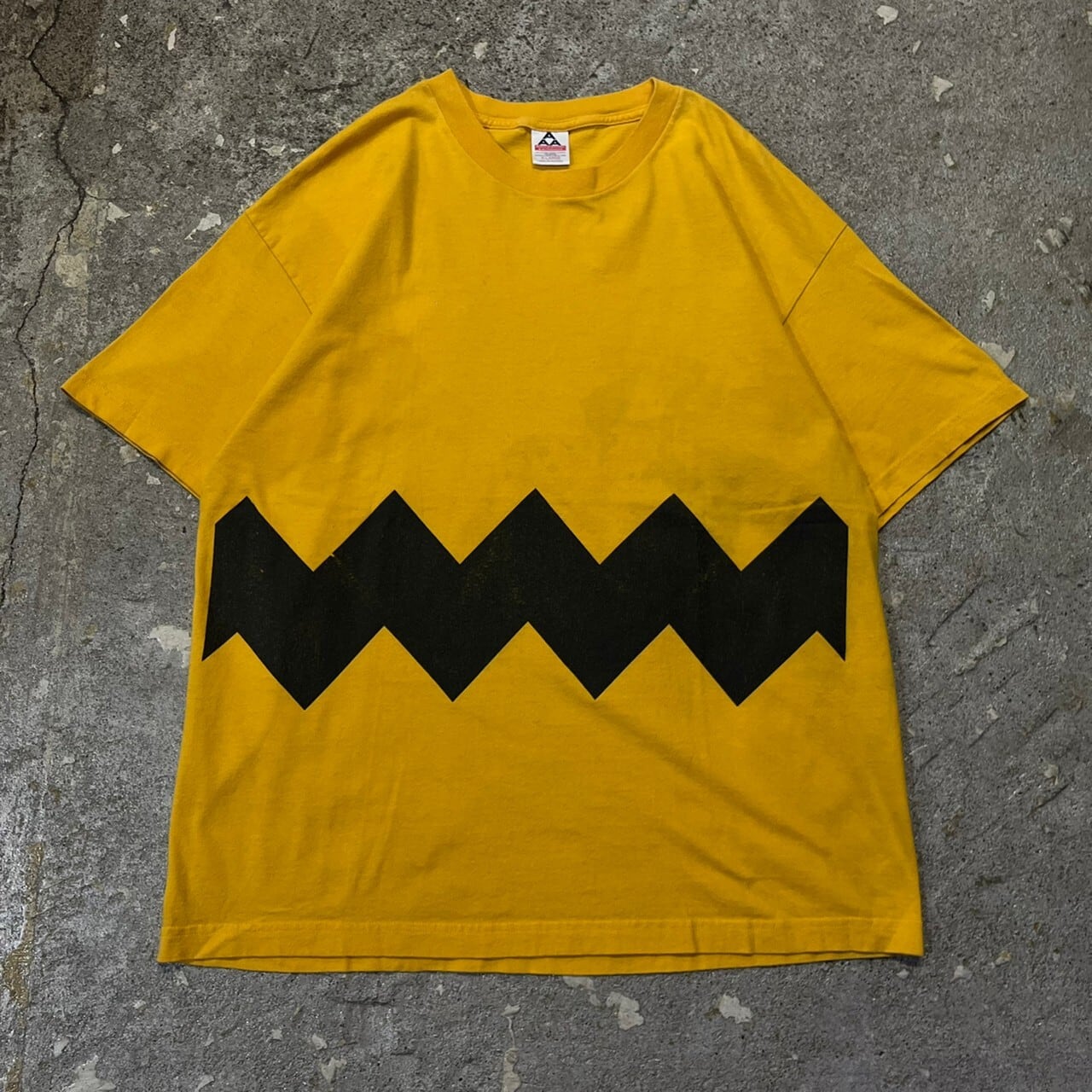 90s balzout "Charlie brown" T-shirt | What’z up
