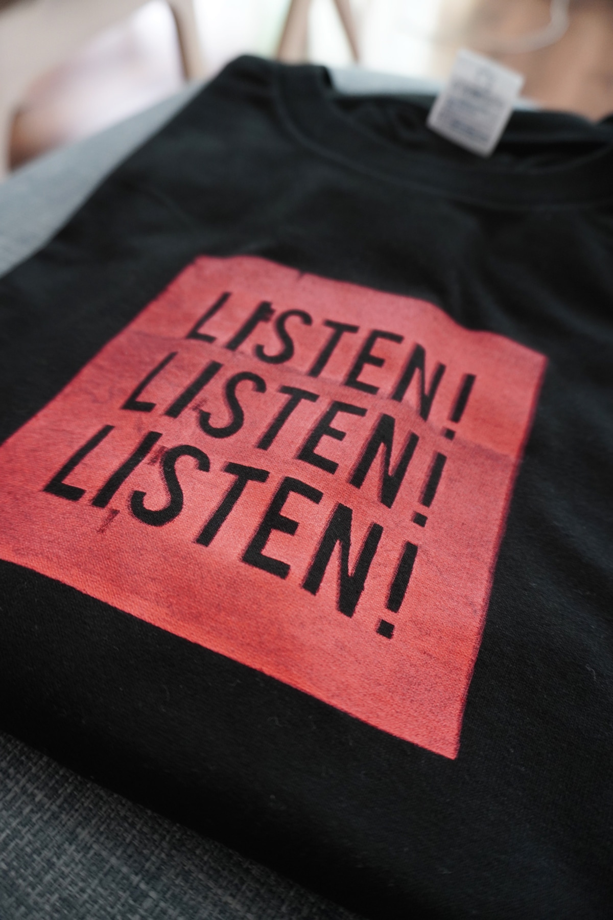 【Tシャツ】LISTEN! LISTEN! LISTEN! | Earthing Music Store