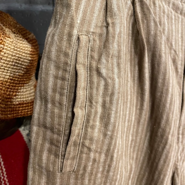 Rafaella 2 Tuck Linen Shorts | VOSTOK