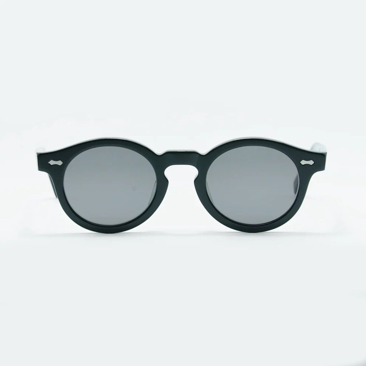 H-04 | BLK-BLK | BEARD ROOM