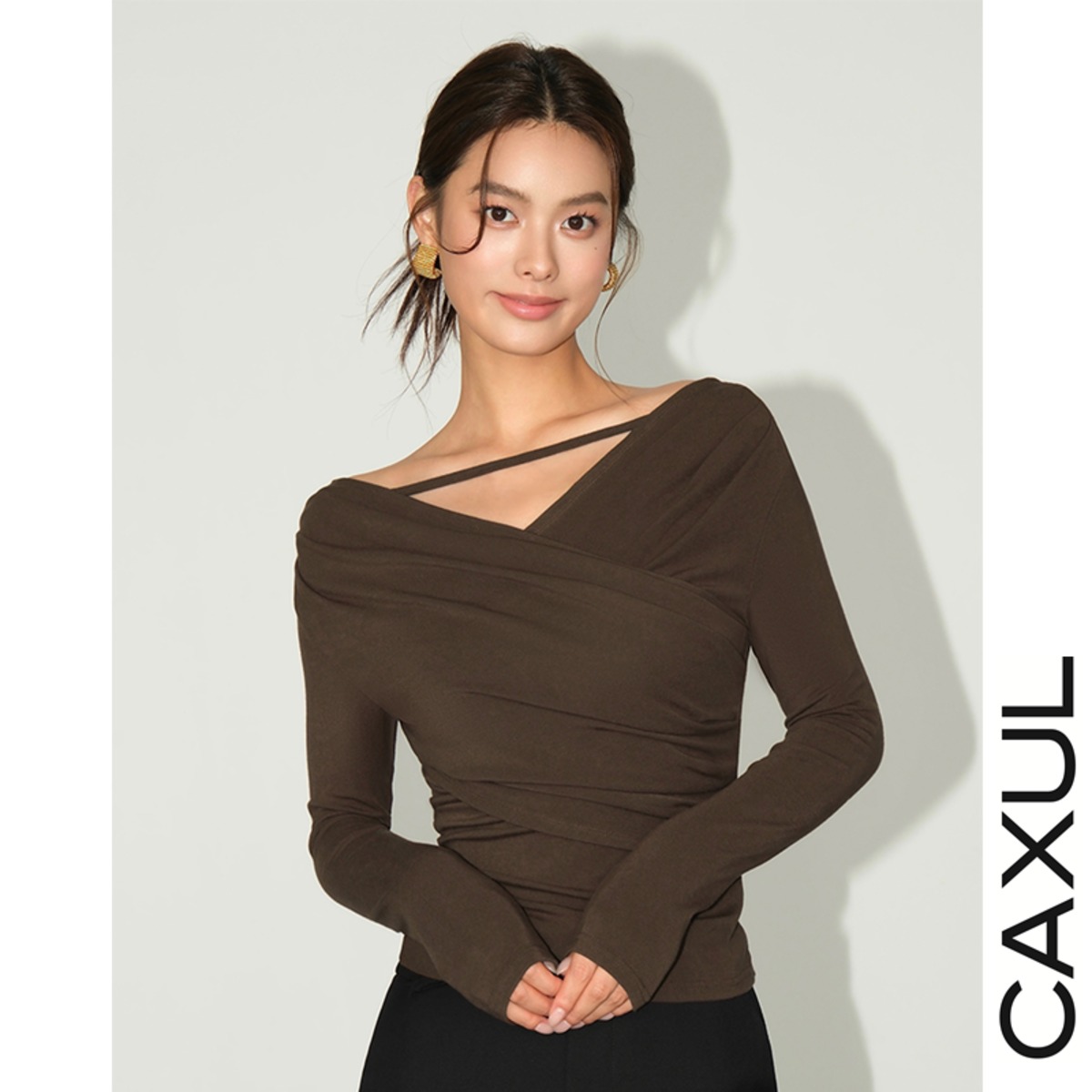 Vネッククロスオフショルdesignトップス/3color | Caxul