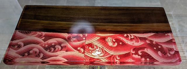 朱色の桜柄のウッドレジントレー 皿 木製 | Regi.CAMP