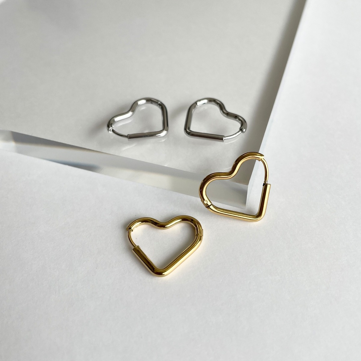heart hoop pierce ステンレスピアス | Showkey