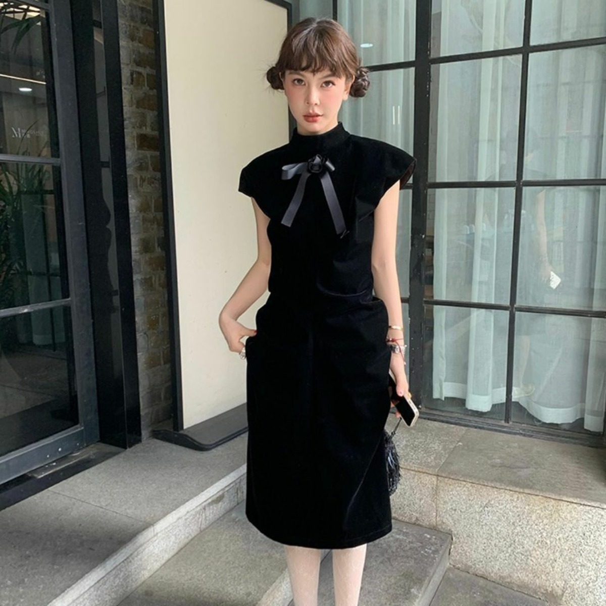 le rouge スタンドカラー 立体ローズ リボン ロングワンピース ベロア | Uturi -海外ブランドアイテム セレクトショップ-