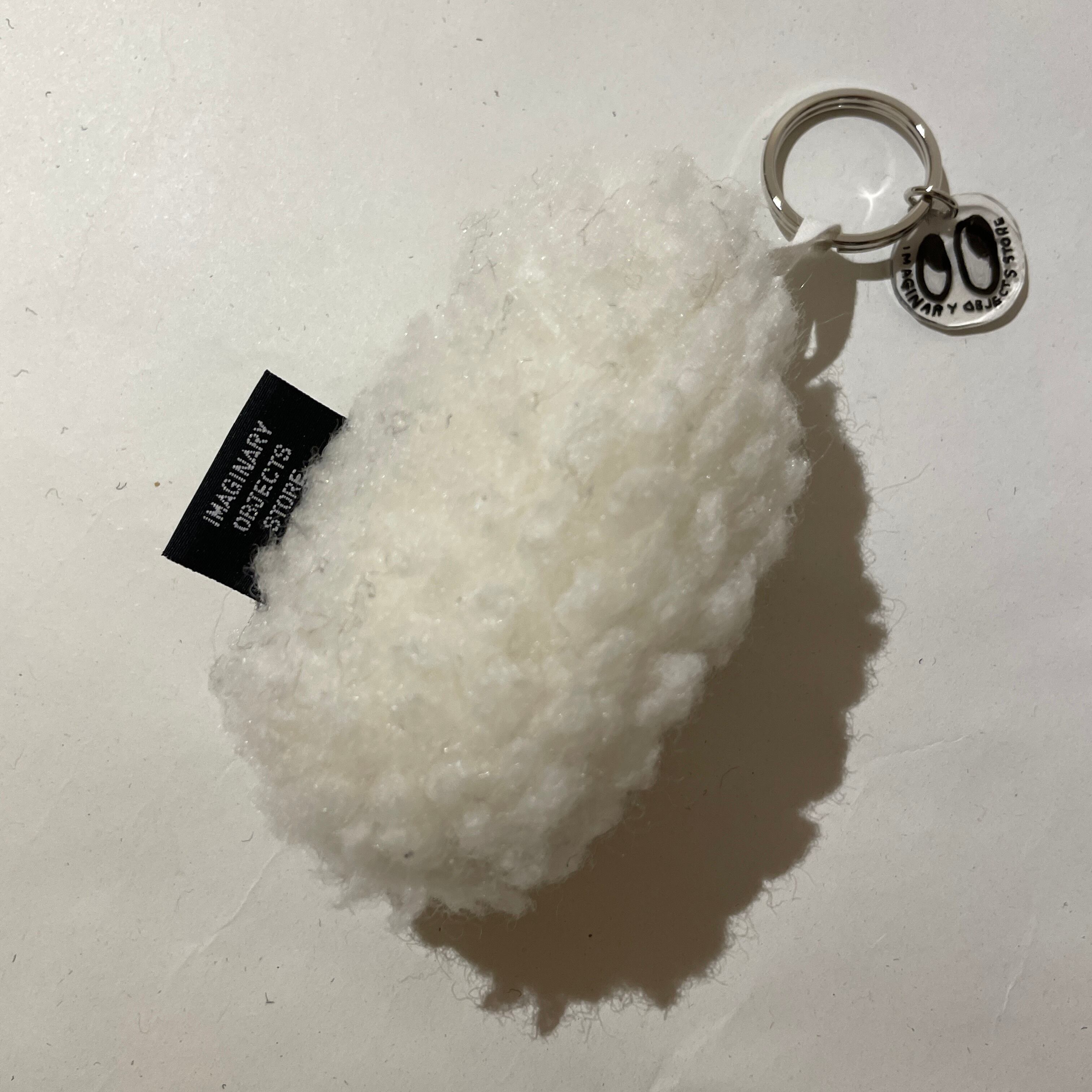Fluffy key holder ③ (白／小さい方) | Pay ID