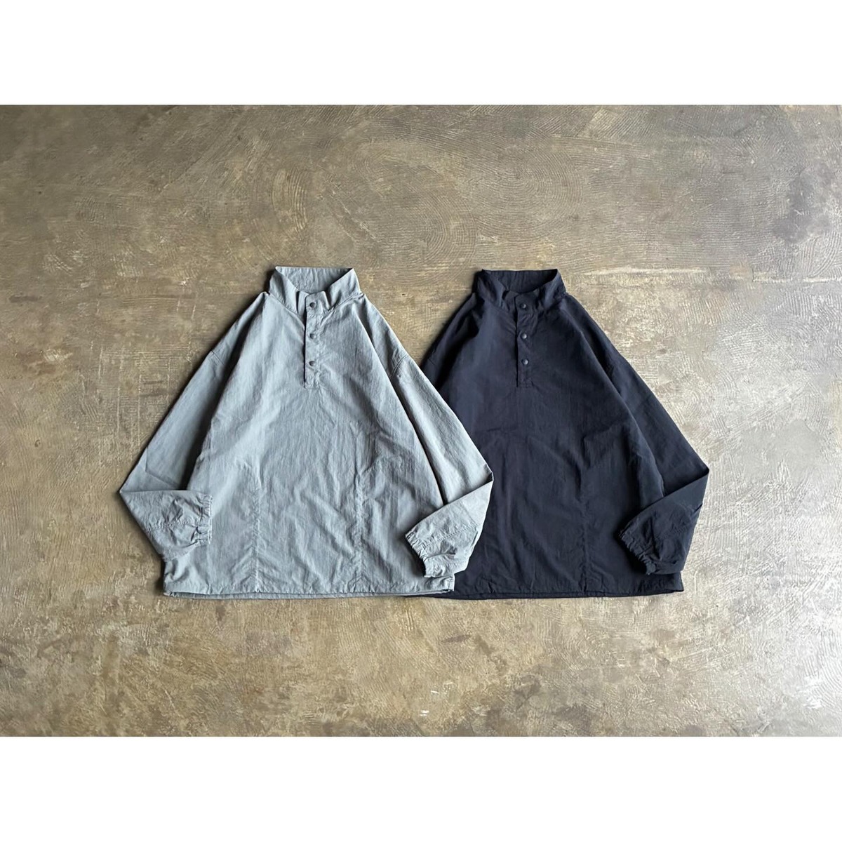 Manual Alphabet (マニュアルアルファベット) Nylon Taffeta Light Shell Snap Tee ...