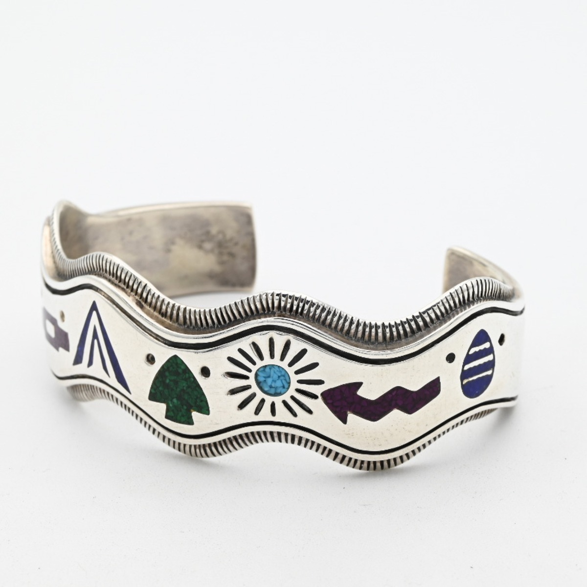 Wave Design Tribal Navajo Bangle / USA | DÉMODÉ-Vintage Jewelry&Goods-