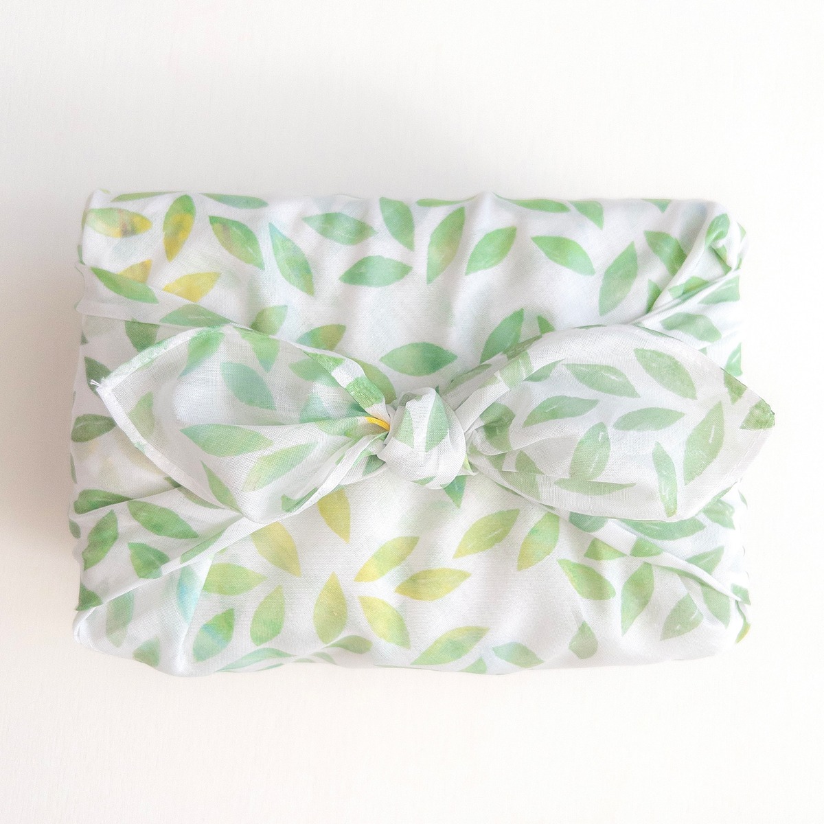 ＊來願＊ハンカチ シルクスクリーン カラフル 葉 | sobani