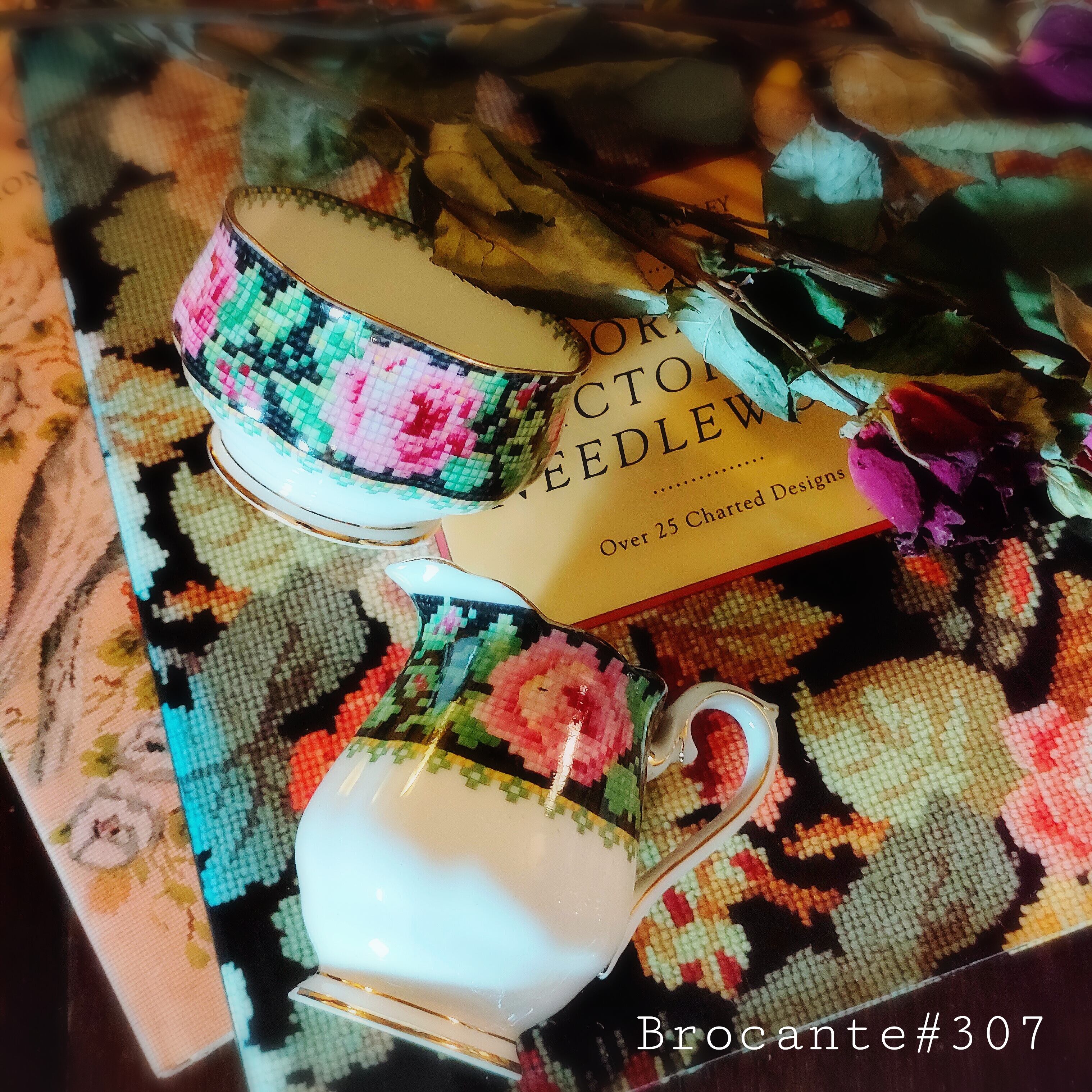 ロイヤルアルバート/ニードルポイント/シュガー＆クリーマーセット/プレート付/Royal Albert /needle point/sugar ...