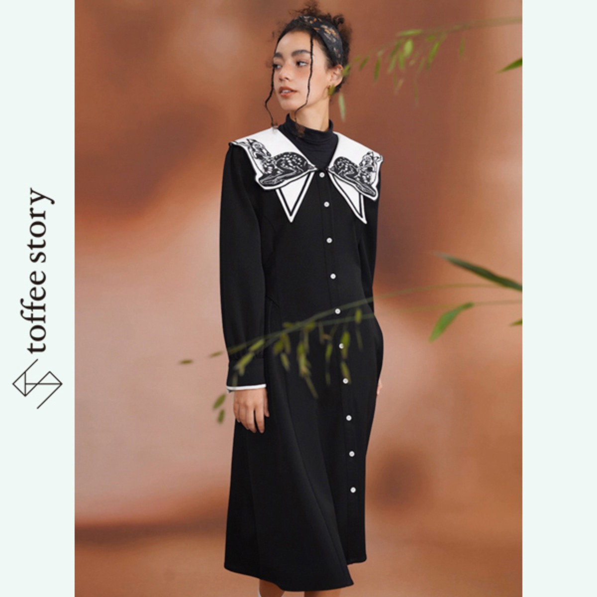 月明かりのバンビが佇む：オリエンタルと幻想が交差するプレッピーワンピース C0186 | toffee story