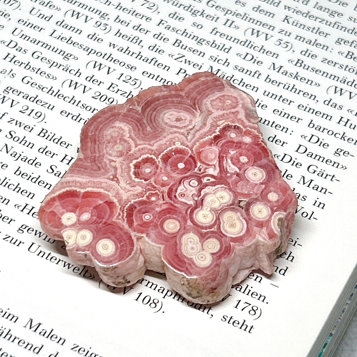 【バラ色の人生を引き寄せる】インカローズ／ロードクロサイト プレート | Violet Beaming Stone 〜天然石ショップ〜