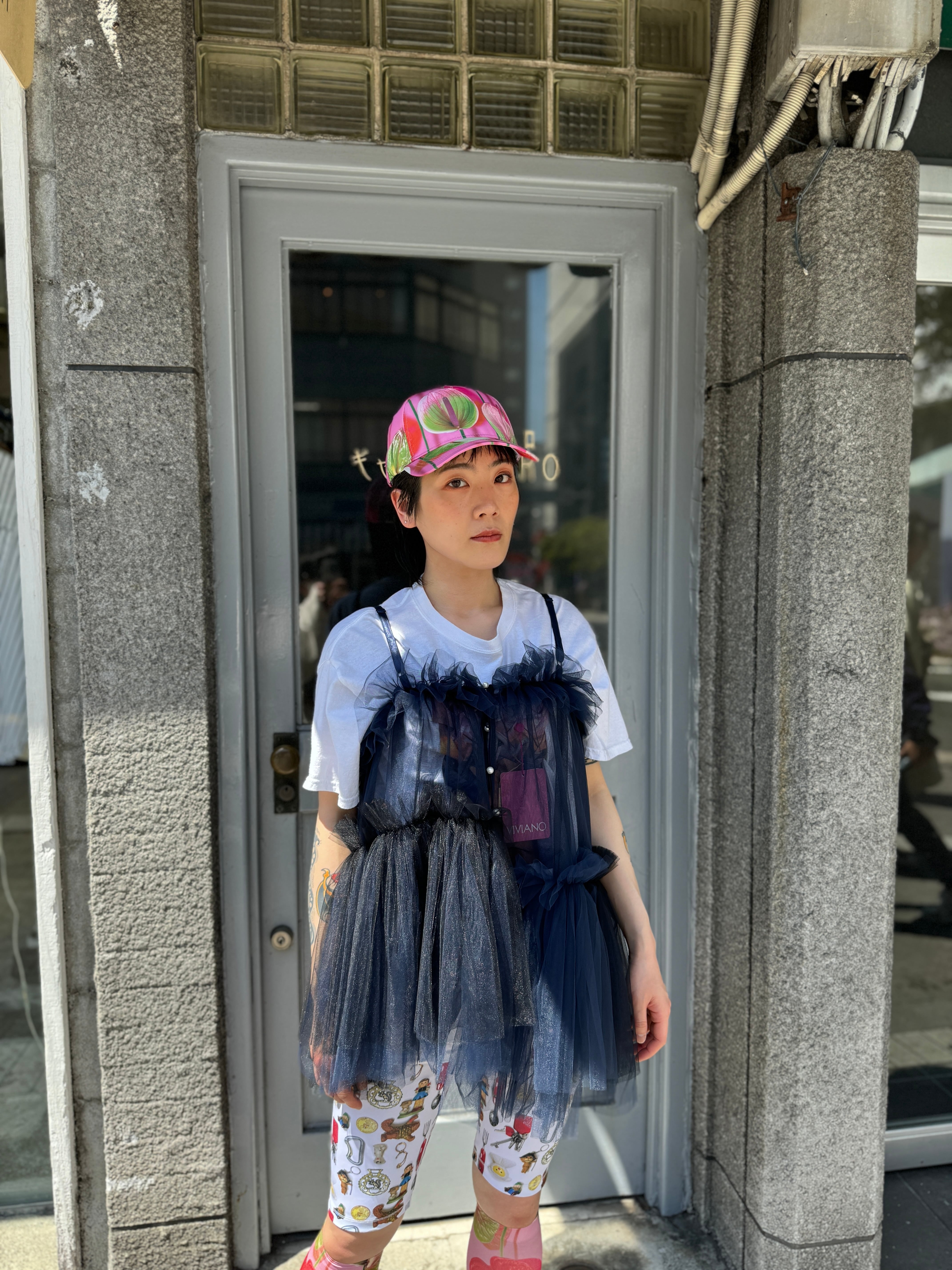 VIVIANO / Asymmetric Cami Top / Navy × Black | ふぁいん VIVIANO / Asymmetric Cami Top / Navy × Black | ふぁいん