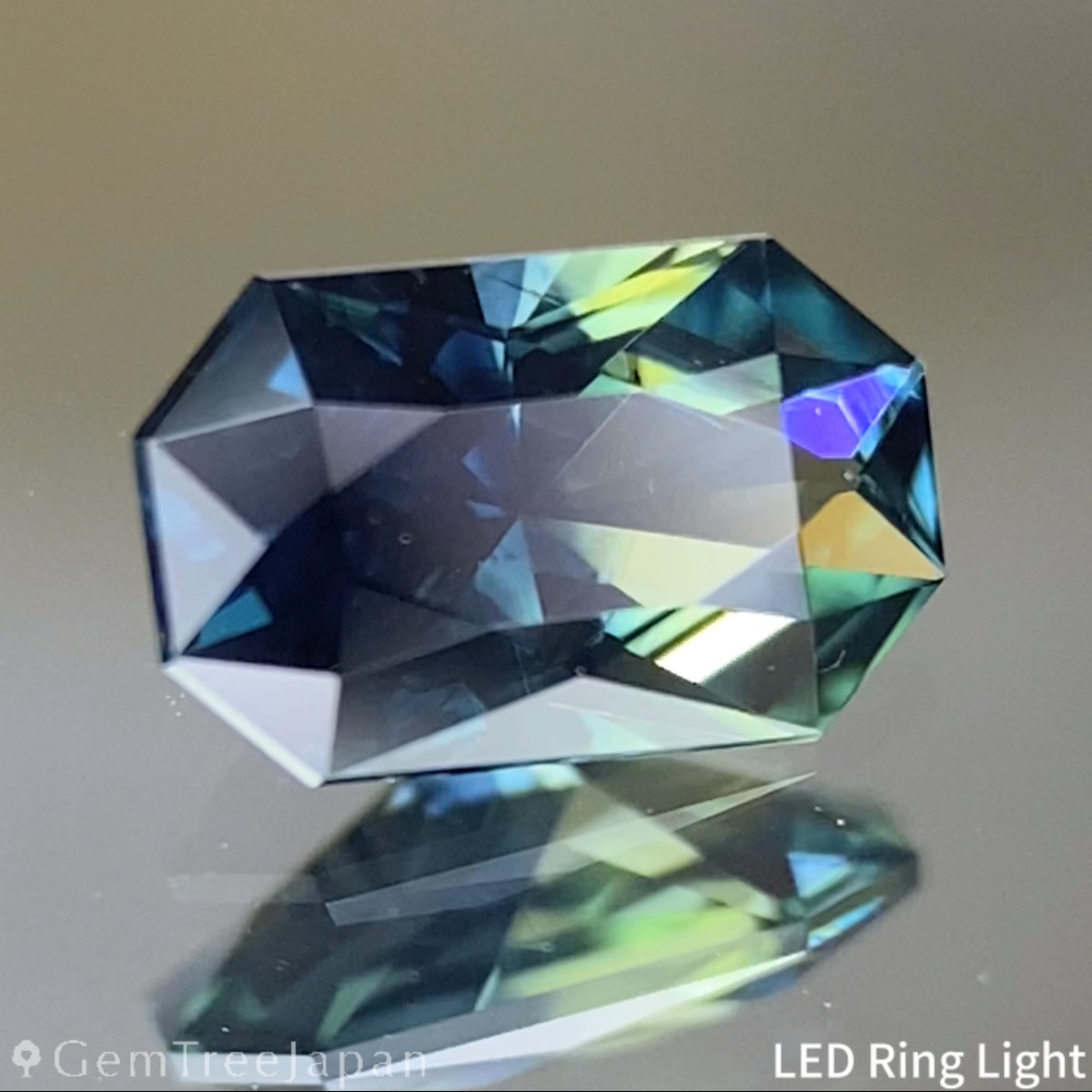 Parti-Color Sapphire 0.46ct / Nigeria | New GemTreeJapan BASE Shop