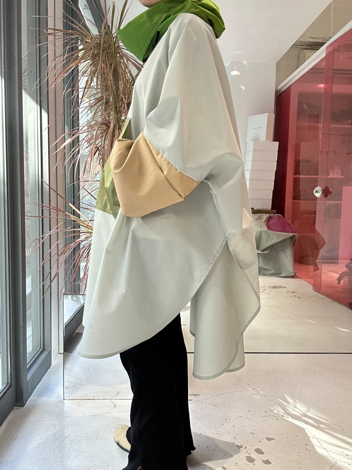 -BY CORPO CIRCUS- Traveling poncho type3 | CORPOCIRCUS