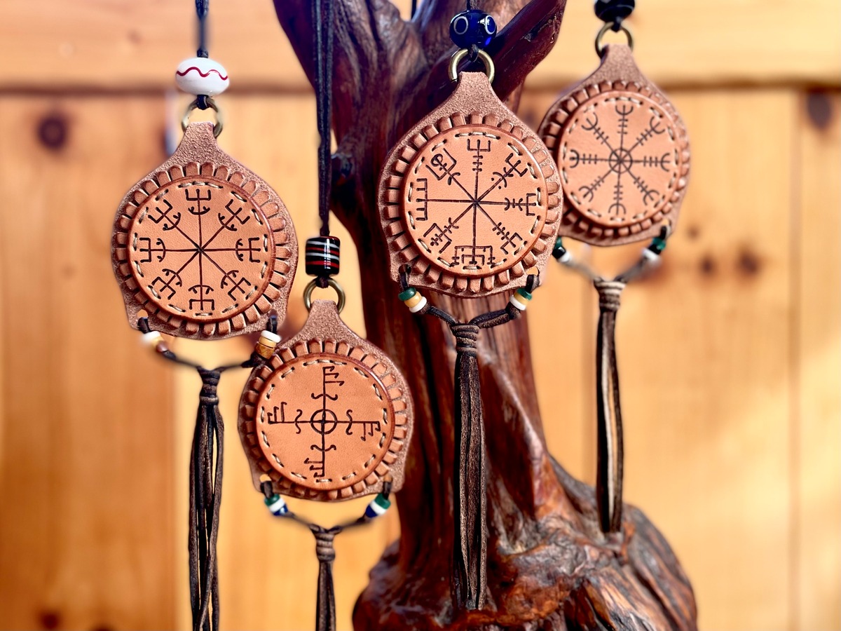 ルーンガルドゥル チャーム[全8種]Rune Galdr Charm[8 patterns]／本革 レザー バッグチャーム ヴァイキング 北欧 ...