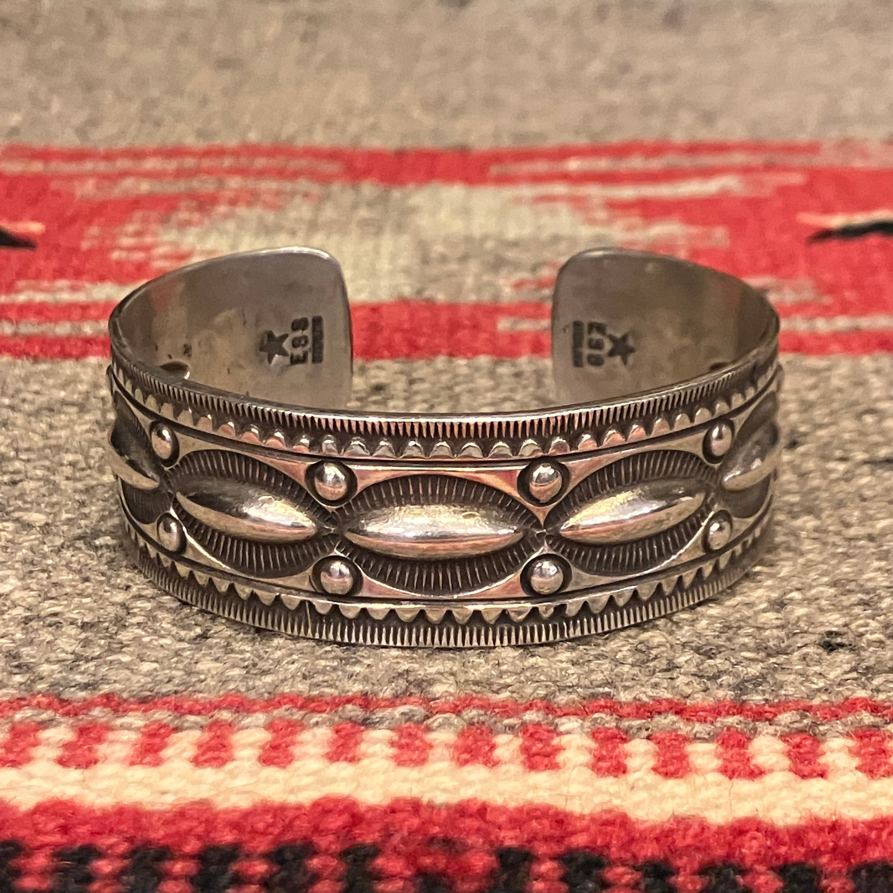 EDISON SANDY SMITH SILVER BANGLE | safarionline