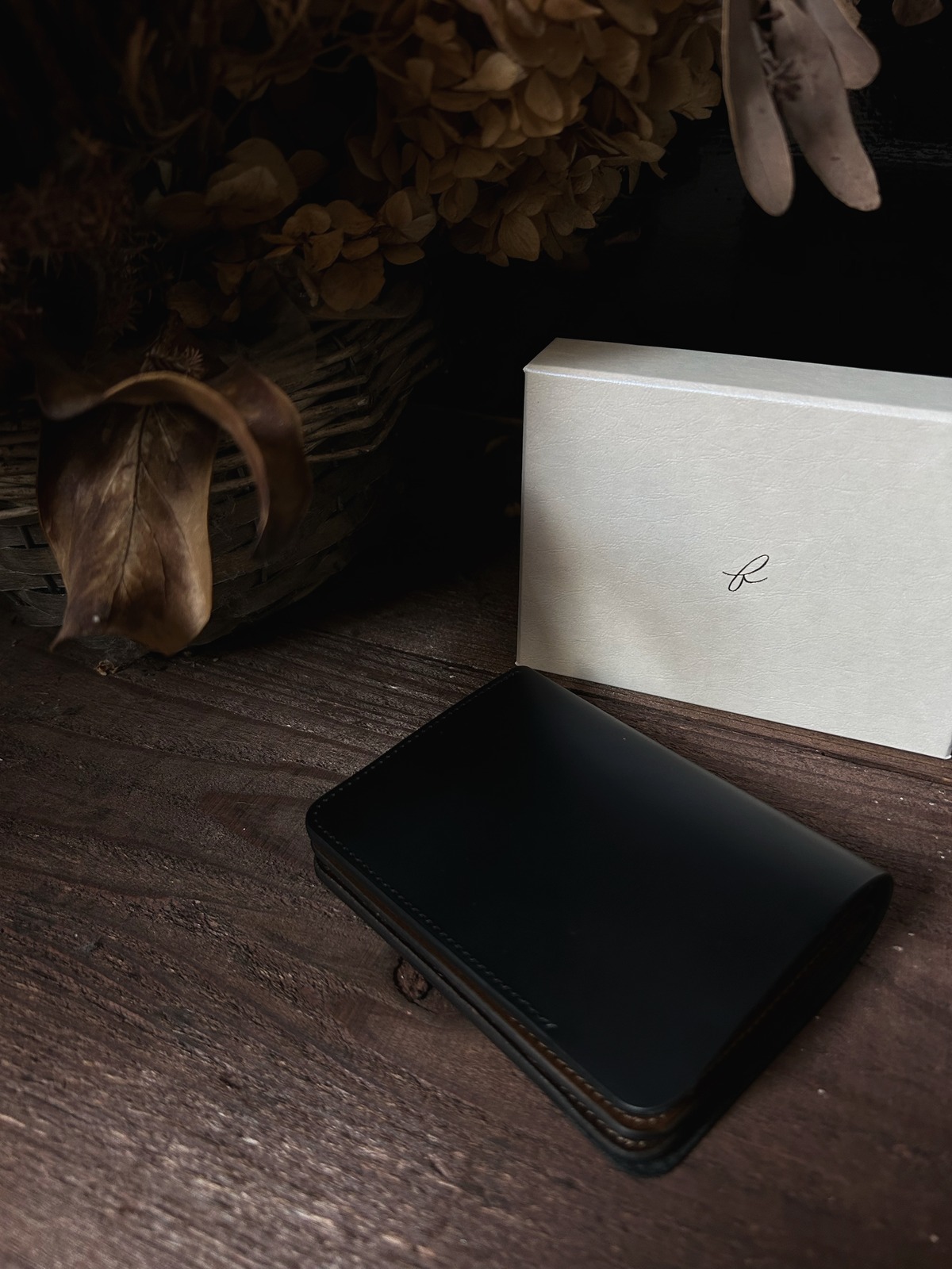 forme post wallet ILCEA × DOUBLE | TALE COCOON