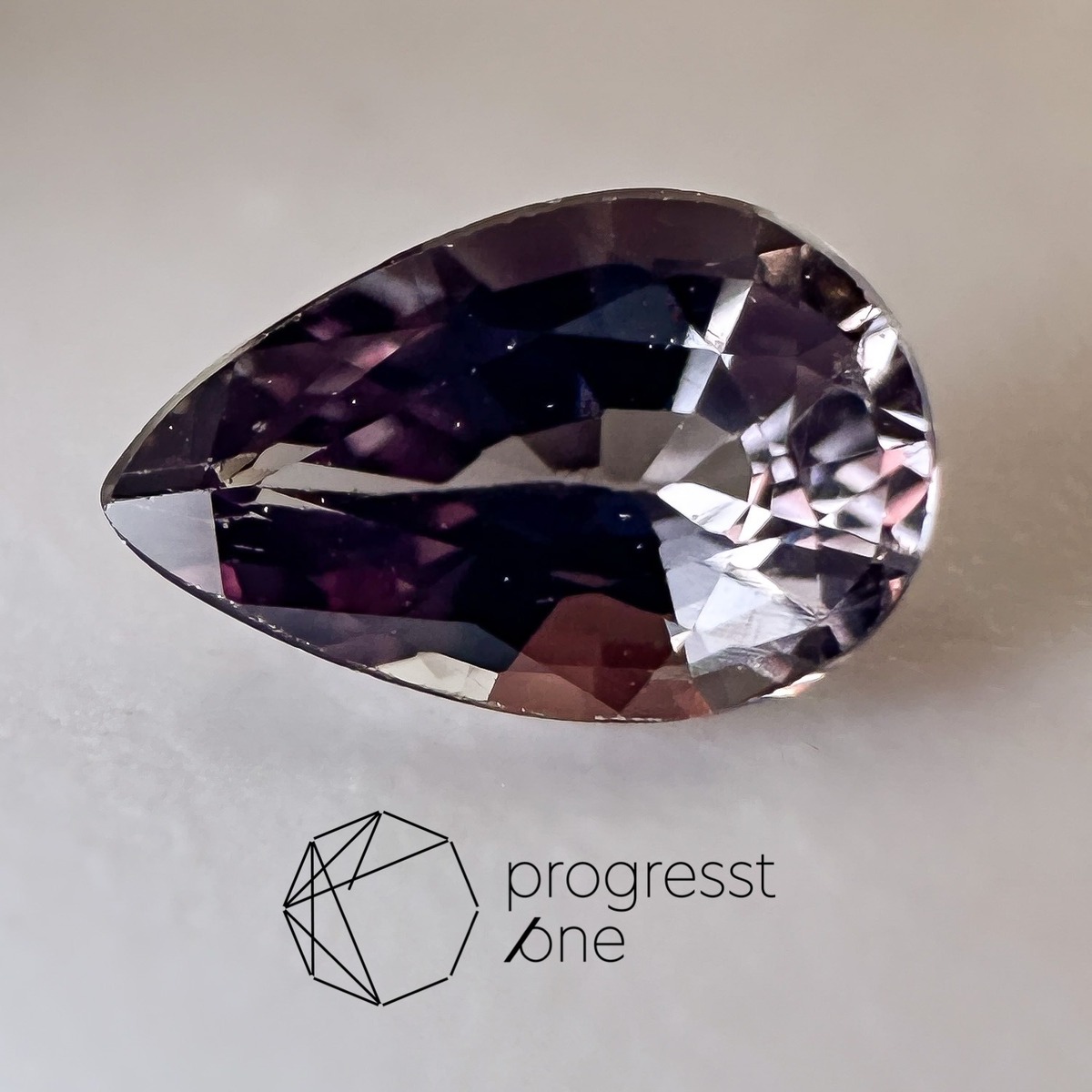 カラーチェンジガーネット0.59ct | progresstone