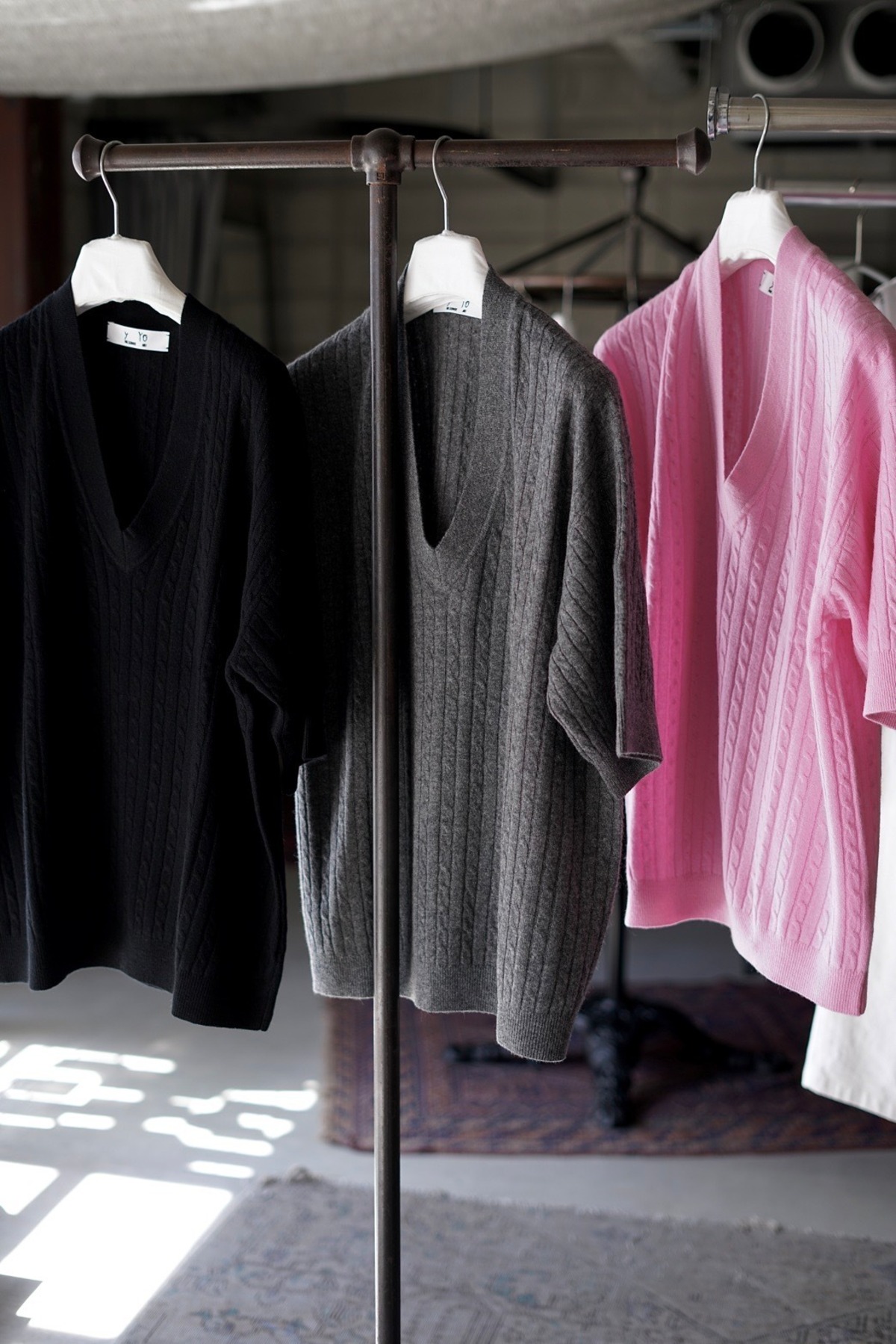 y YO / Cable half sleeve knit ( Black , Grey , Pink ) | JUQUI Online