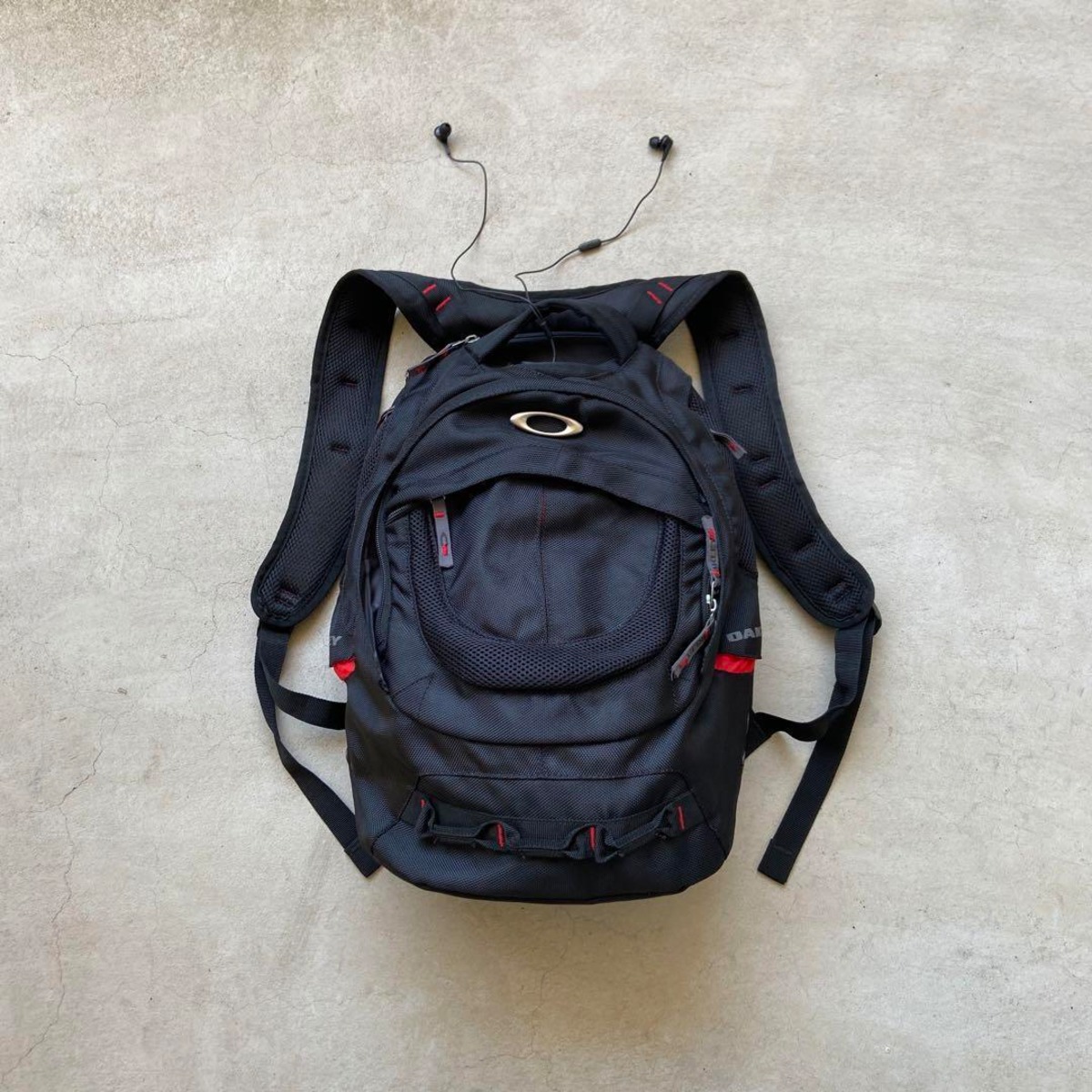 00s OAKLEY gimmick icon backpack | epicyard