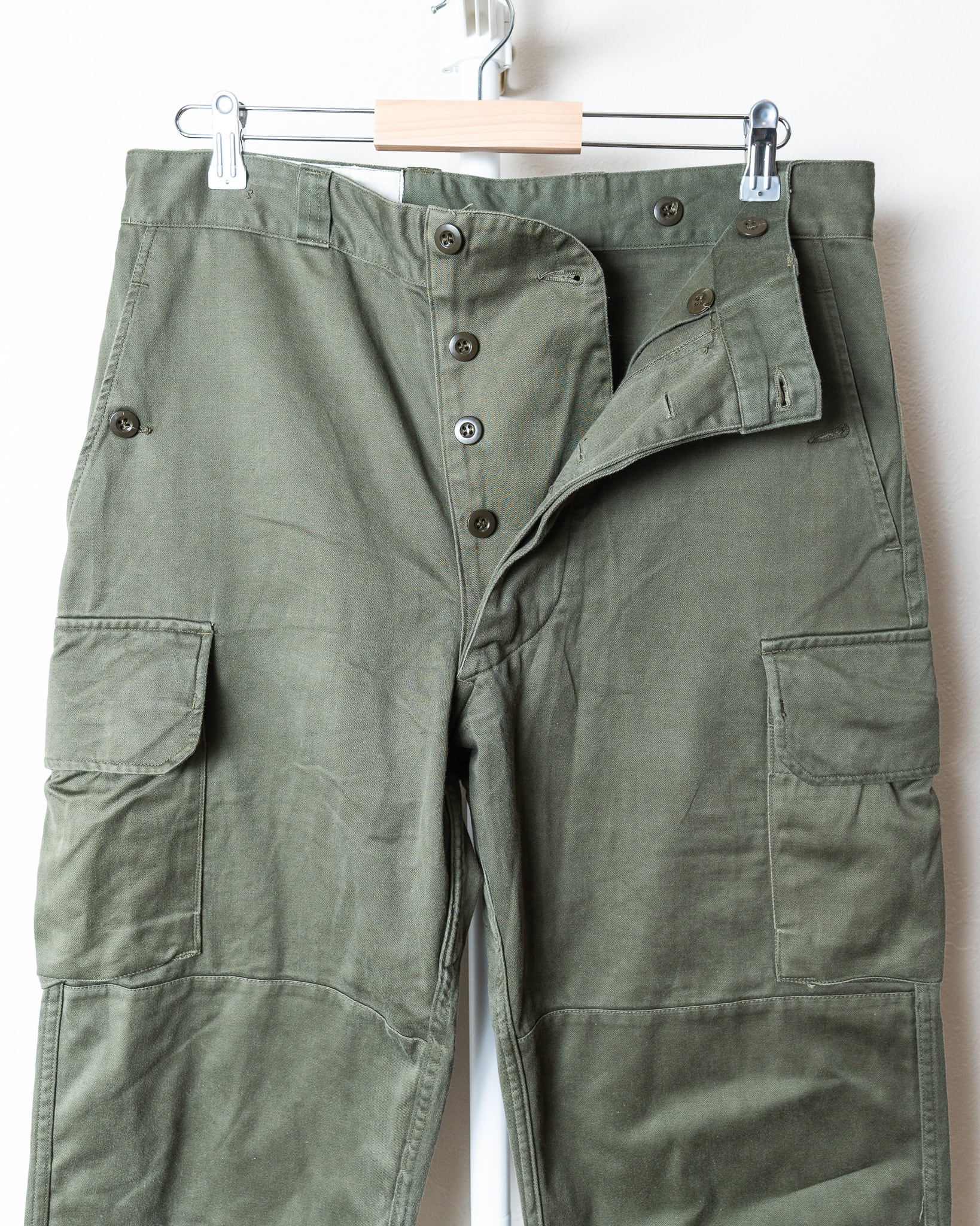 【AランクUsed】French Army M-64 Field Trousers フランス軍 実物 M64 カーゴパンツ ミントコンディション レアサイズ 希少 | FAR EAST SIGNAL