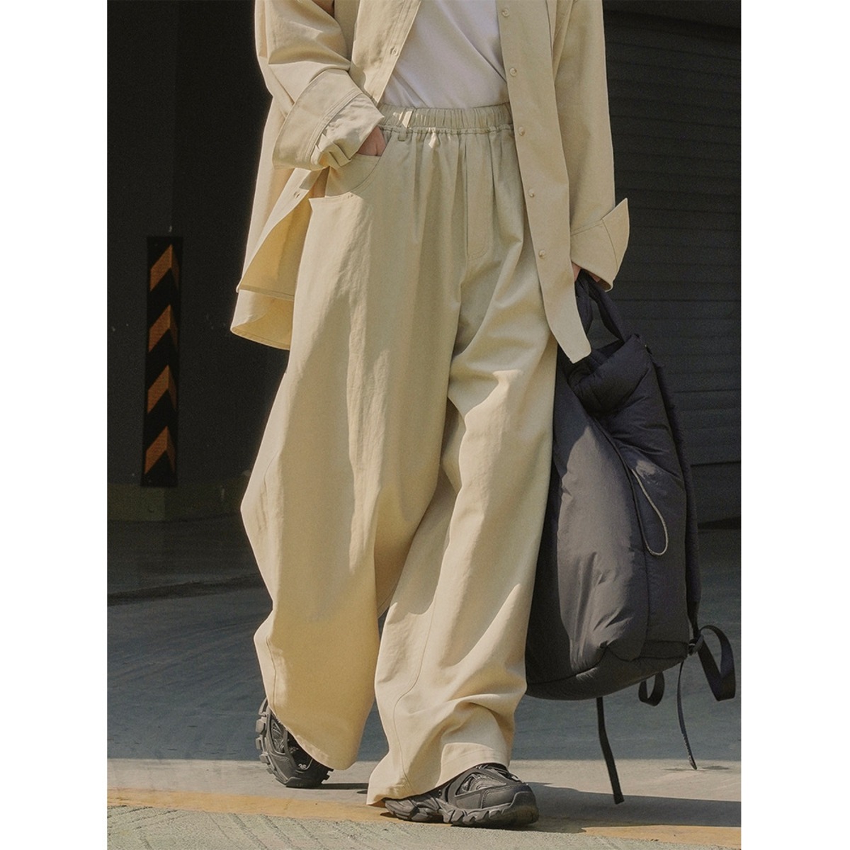 Neutral high wide leg slacks | MAYC