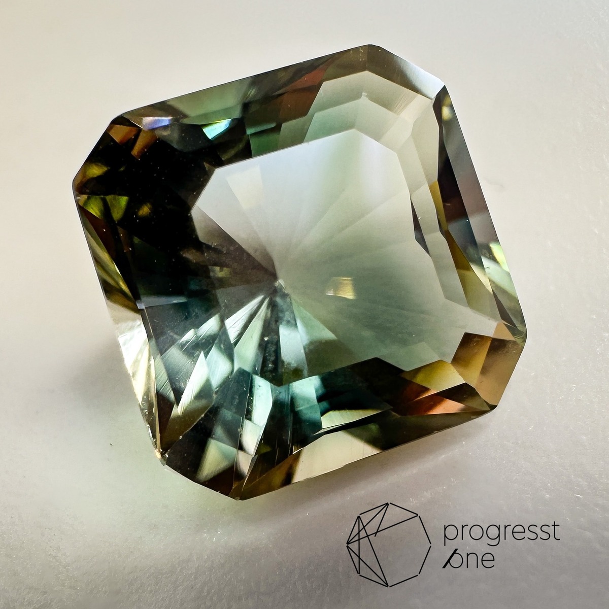 バイカラーオレゴンサンストーン2.973ctソ付 | progresstone