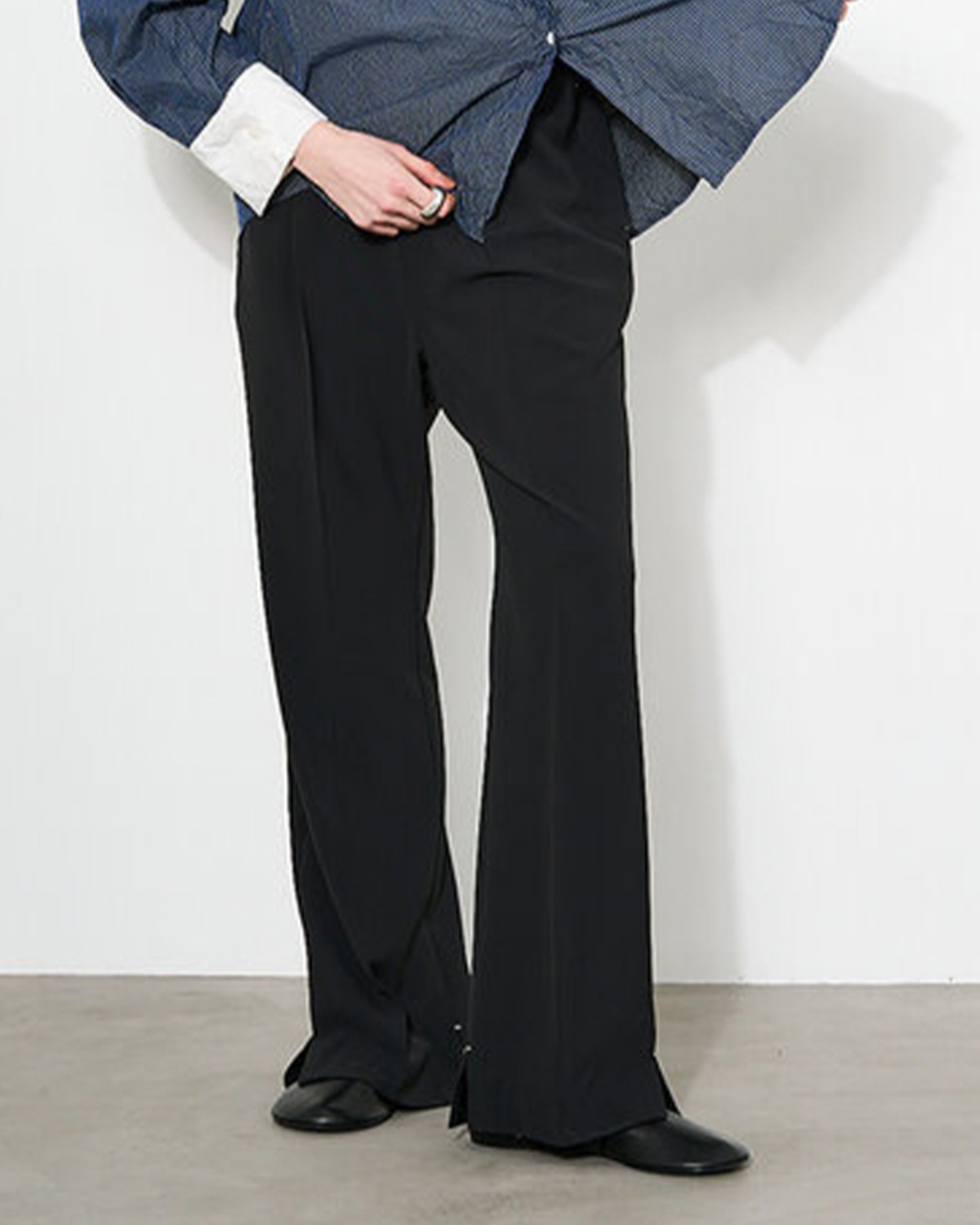 【予約受付中】【全品送料無料】SIDE SLIT SLACKS サイドスリットスラックス YENN イエン y253-32085 | エリナストア