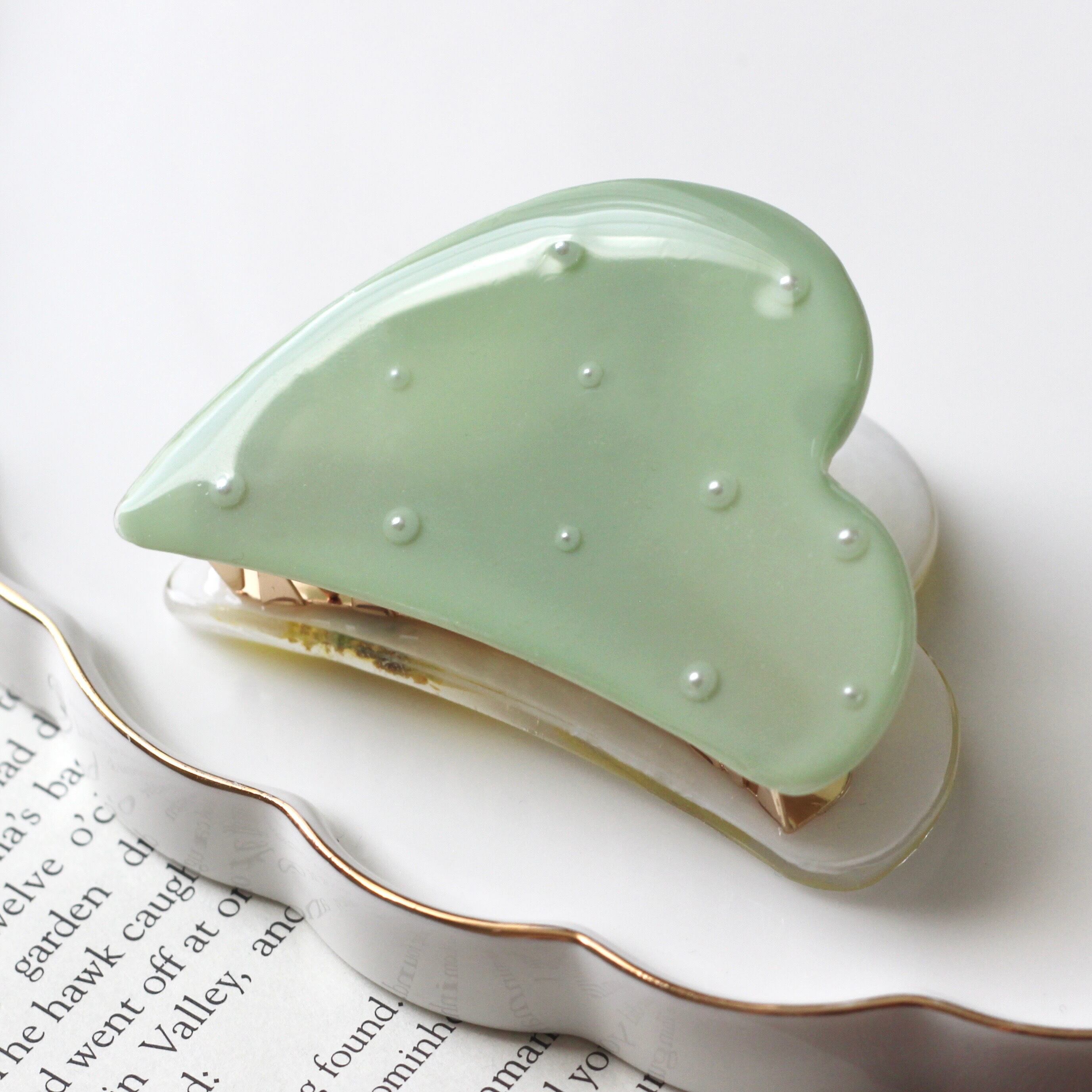 【9月完売】꒰ heart ꒱‬ ﾎﾜｲﾄﾏｰﾌﾞﾙ×くすみｸﾞﾘｰﾝ | comarimade