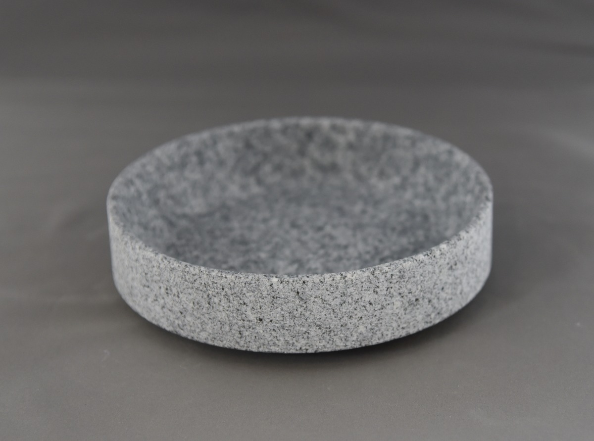 石皿B(庵治石) Stone plate (Aji stone) | 中山石材工房