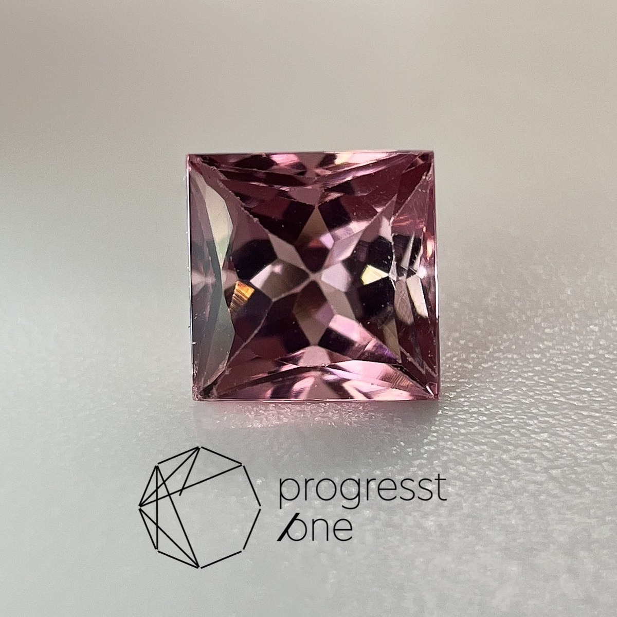 ピンクトルマリン0.87ct | progresstone