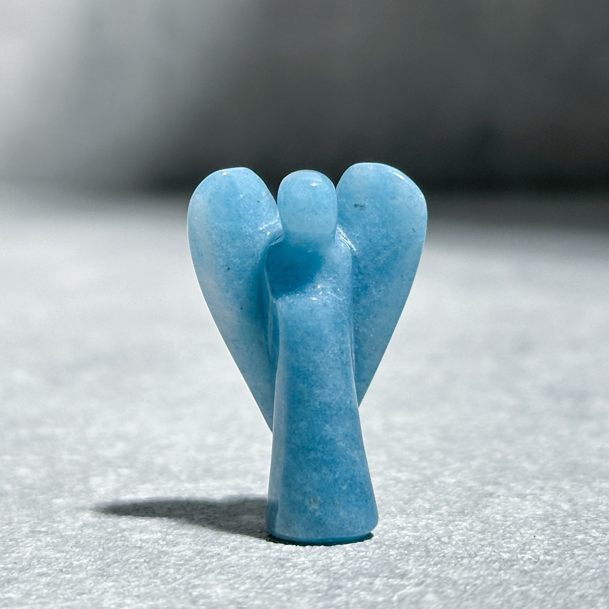 トロレアイトインクォーツ (トロール石) ミニミニエンジェル02 Trolleite Angel 天然石・鉱物・パワーストーン ...