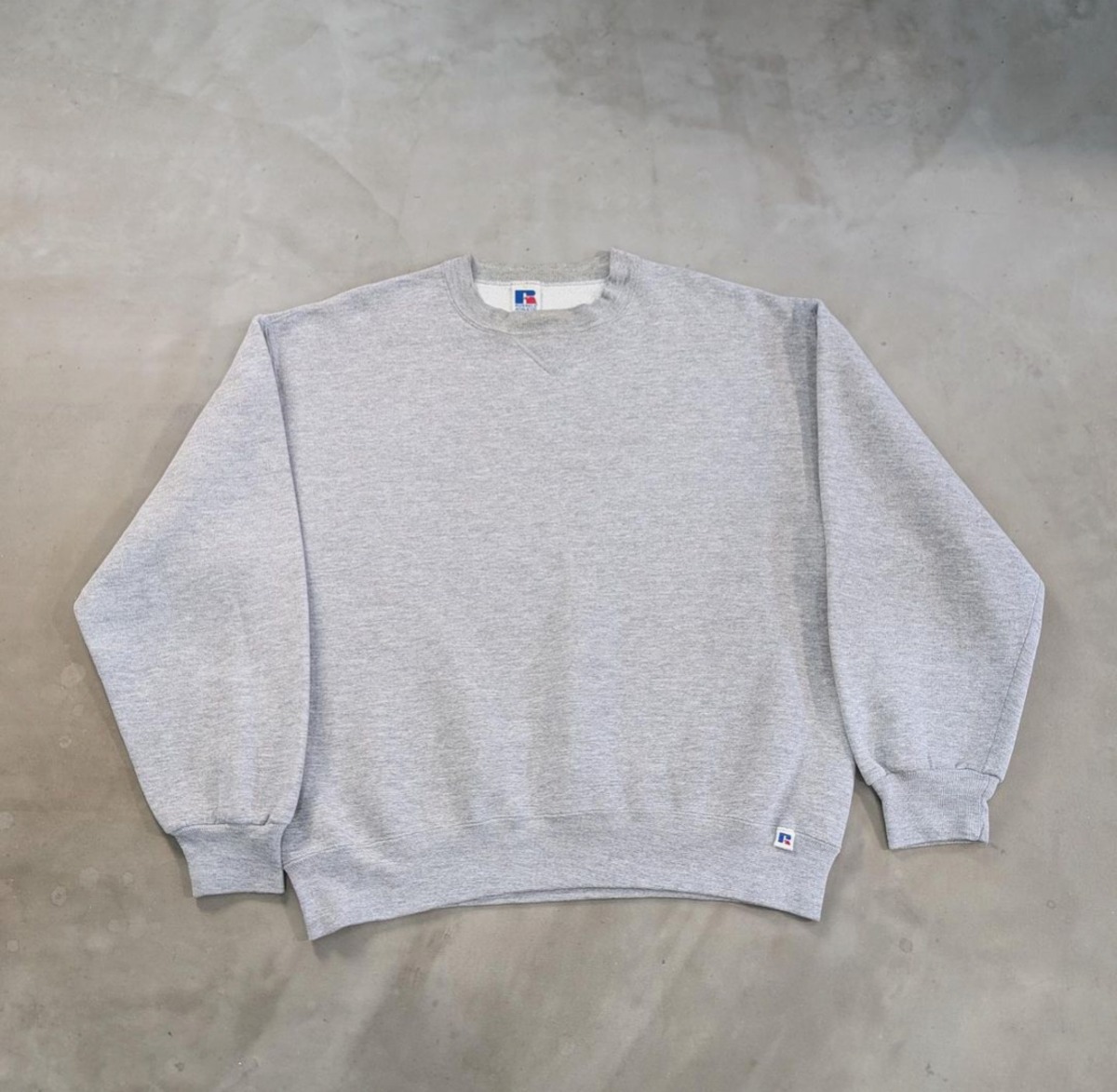 90s USA製 Russell solid 前V set in sweat shirt 小岩店 | What’z up