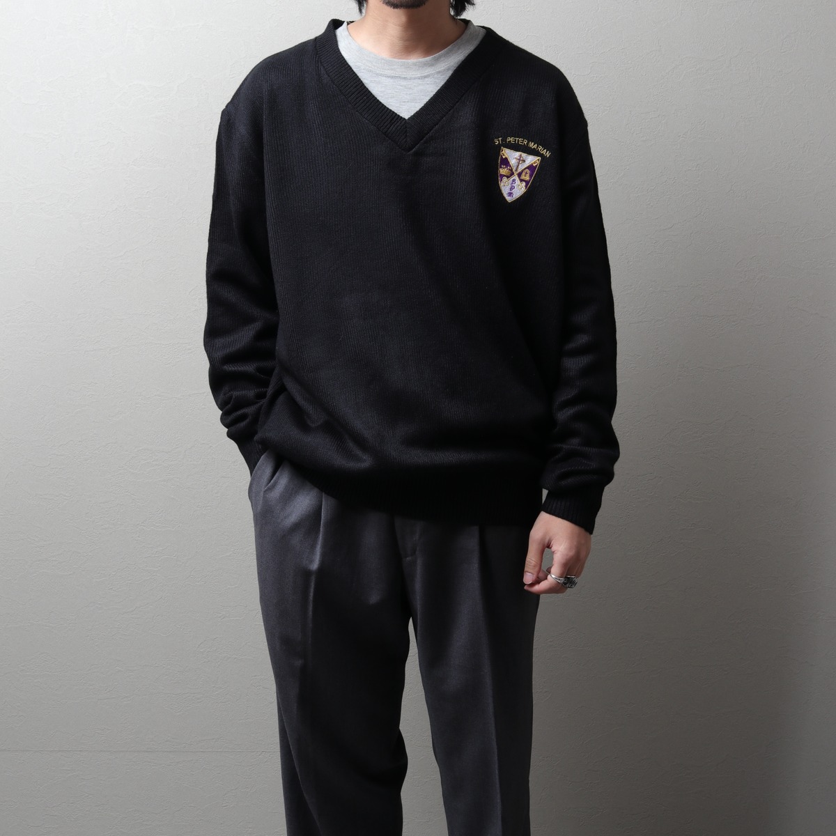 ELDERADO V-Neck Acrylic Knit Sweater "st peter marian" 142082 | ulc ...
