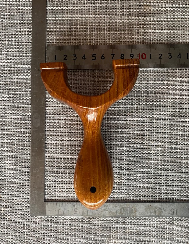 No.477 Hawk's claw 無垢材仕様（欅製）木固めエース | 弾弓工房「庵野 吽」